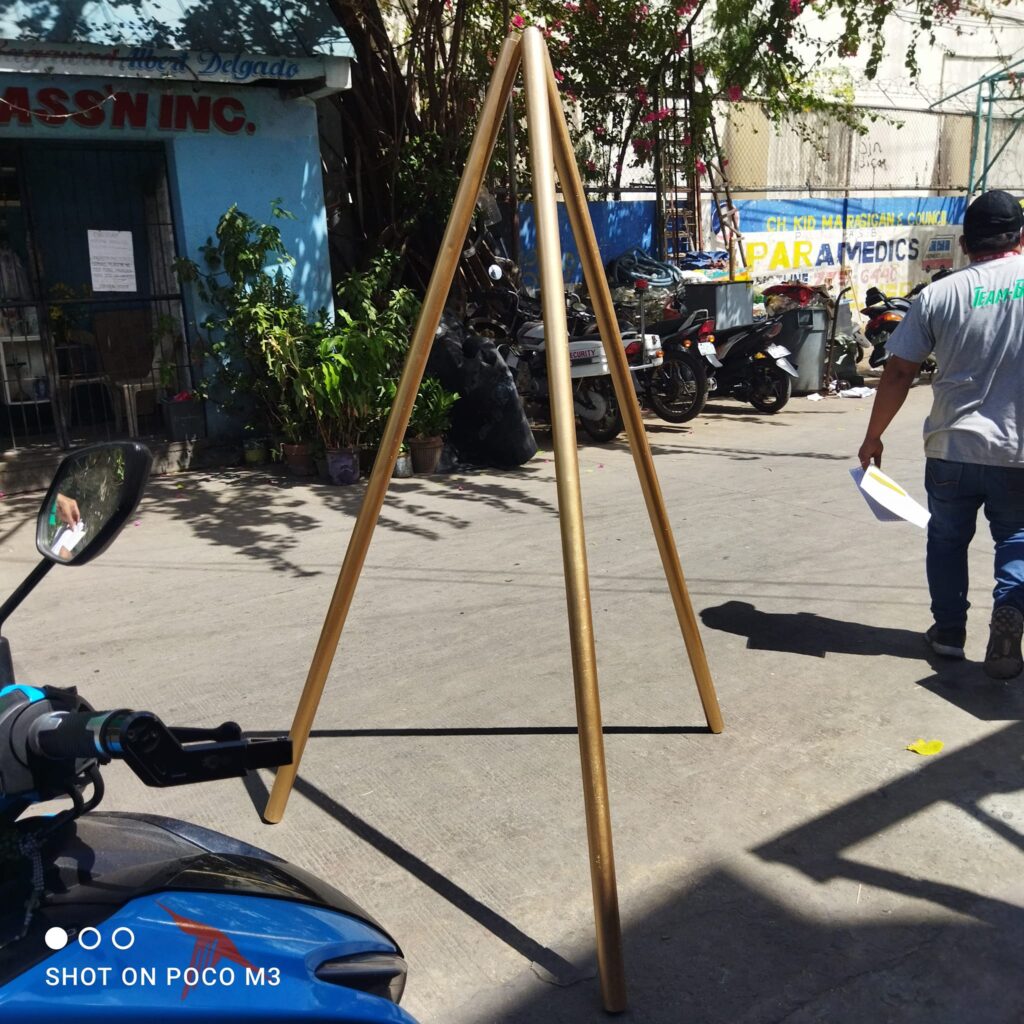 Capsule Stand - FabHomes Ph